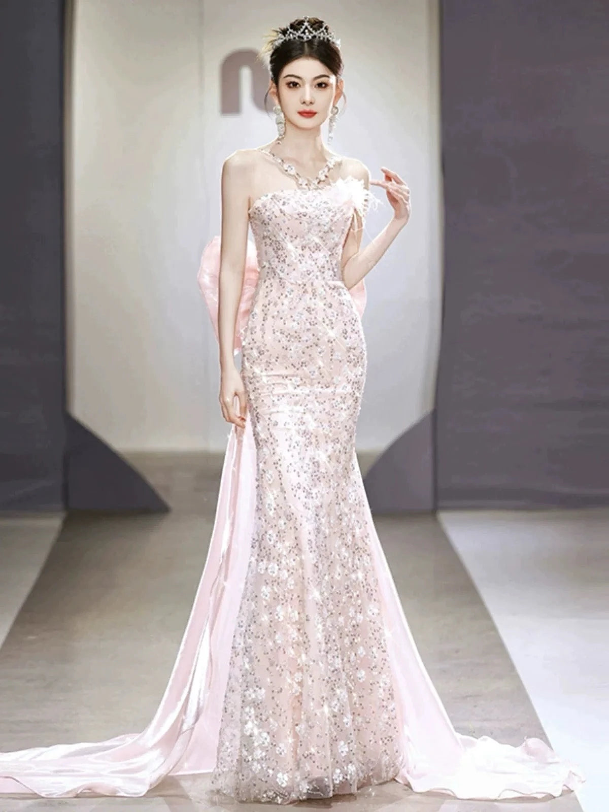 Strapless Lace Gown With Subtle Floral Patterns on Luulla